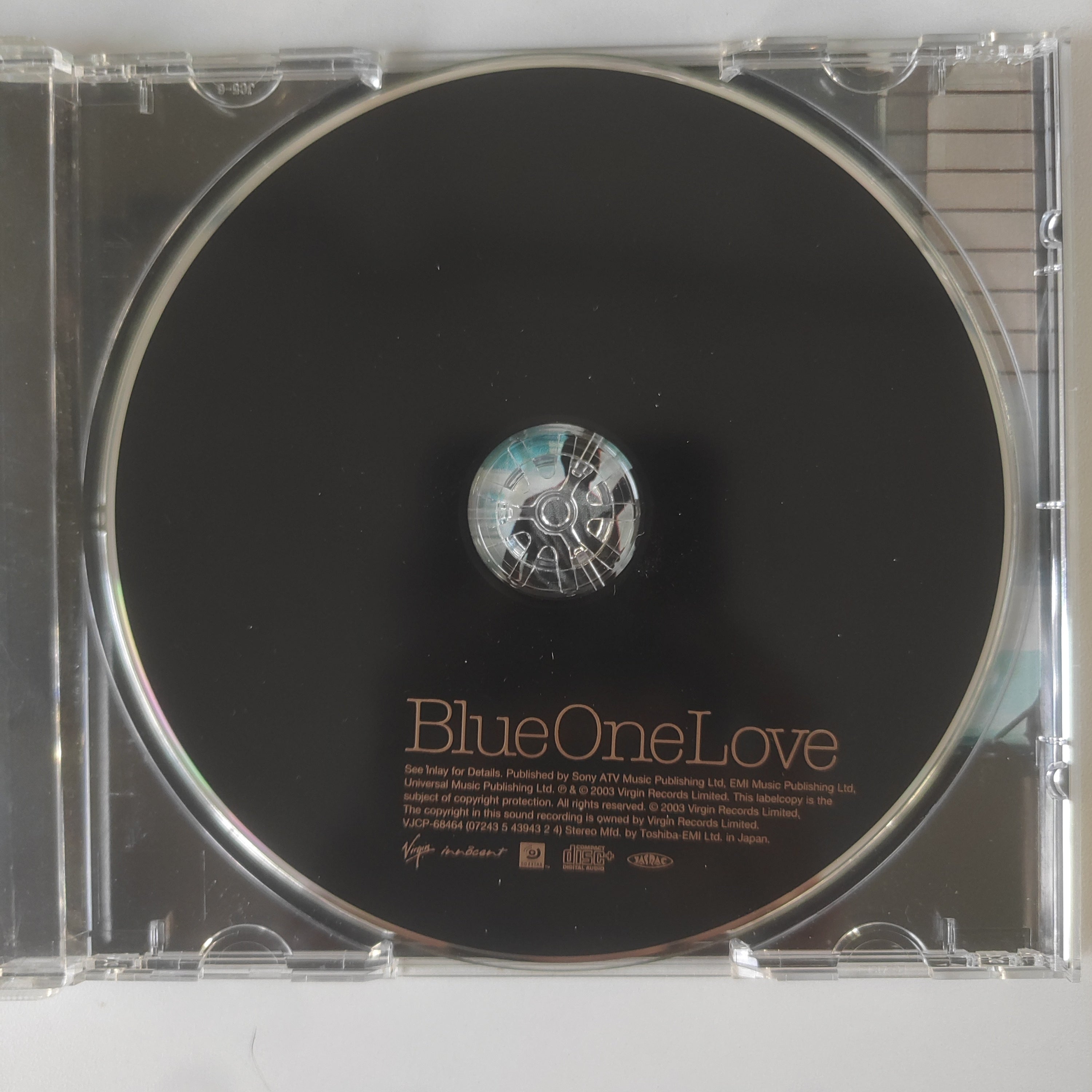 ส่งฟรี* Blue : One Love (CD) ที่ Restory Music แหล่งรวมซีดี แผ่นเสียง ...