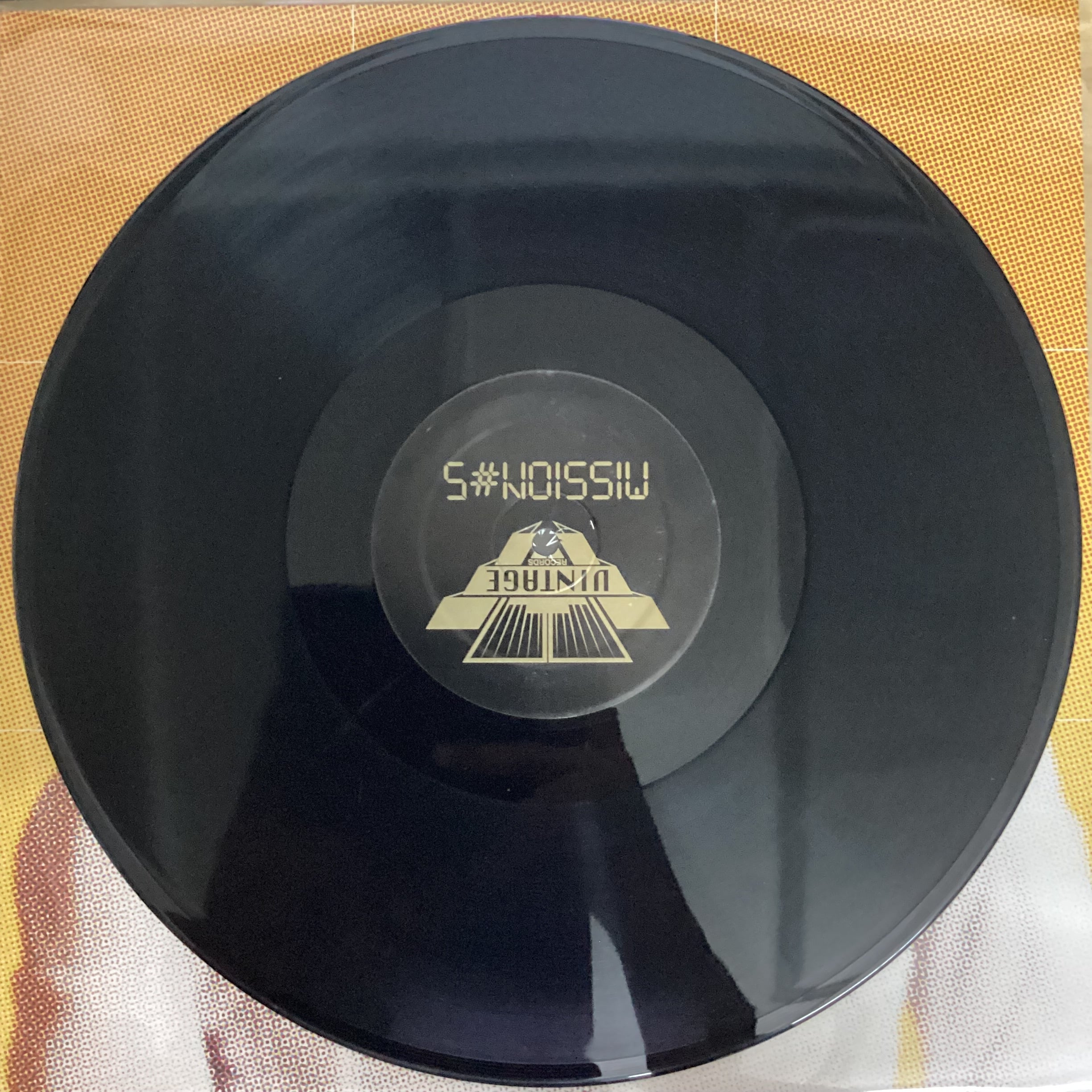 Kano - Mission#5 (Vinyl) ที่ Restory Music แหล่งรวมซีดี แผ่นเสียงสำหรับ ...