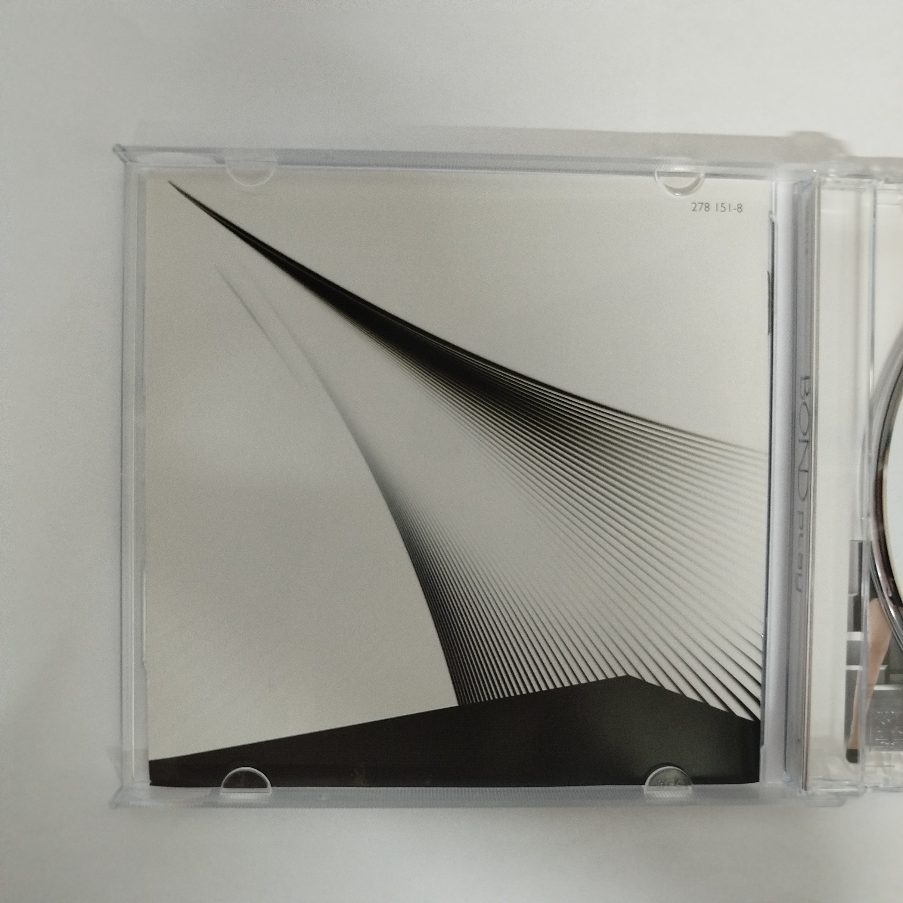 Bond - Play (CD) ที่ Restory Music แหล่งรวมซีดี แผ่นเสียงสำหรับผู้ที่ ...